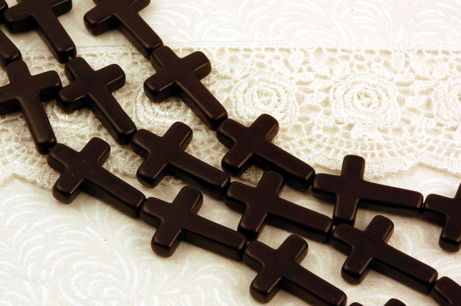 1 Strand Stone Cross Beads . BLACK . Sideways Cross . 30mm x 20mm how0